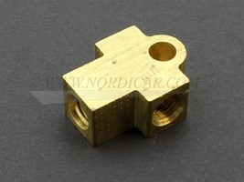 Brake line splitter 3 way- Rear axle